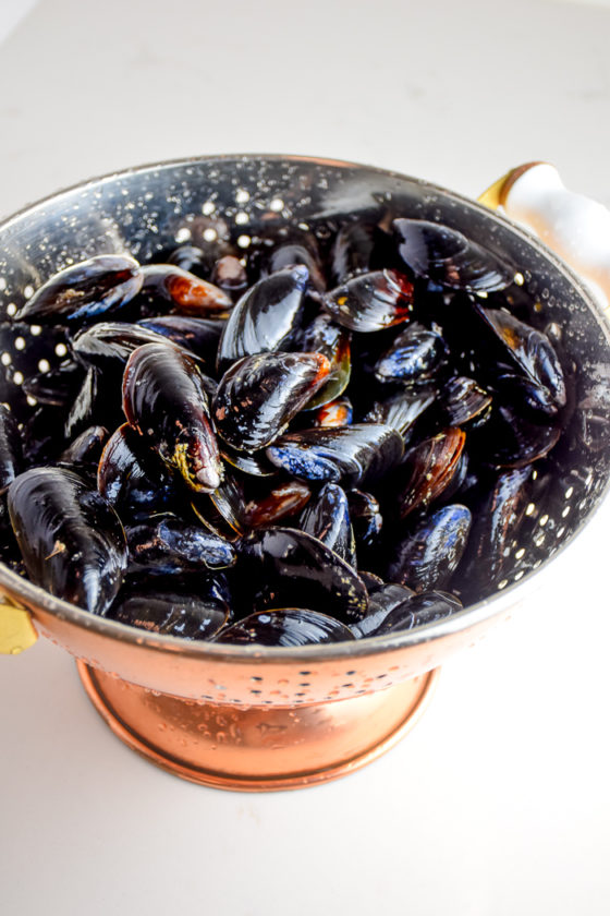 How To Cook Mussels — Mussels With Crusty Bread Recipe - Natalie Paramore