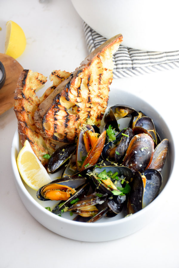 How To Cook Mussels — Mussels With Crusty Bread Recipe - Natalie Paramore